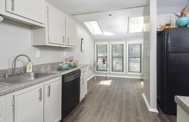 Decatur Apartment | East Perimeter Pointe | Photo Gallery